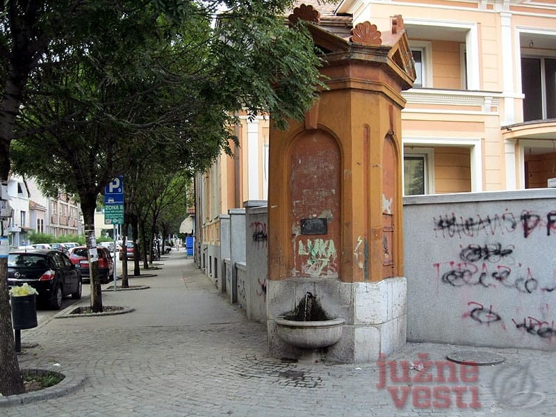 Ne piti vodu sa tri javne česme! - Servisne informacije - Južne vesti