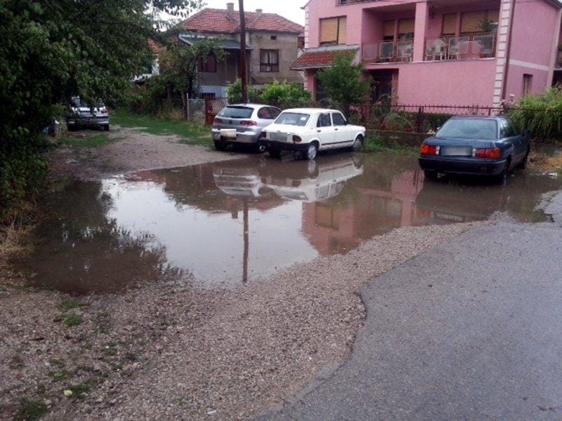 Direkcija: Raskopane ulice kod Ekonomske škole u Nišu biće sanirane - Društvo - Južne vesti