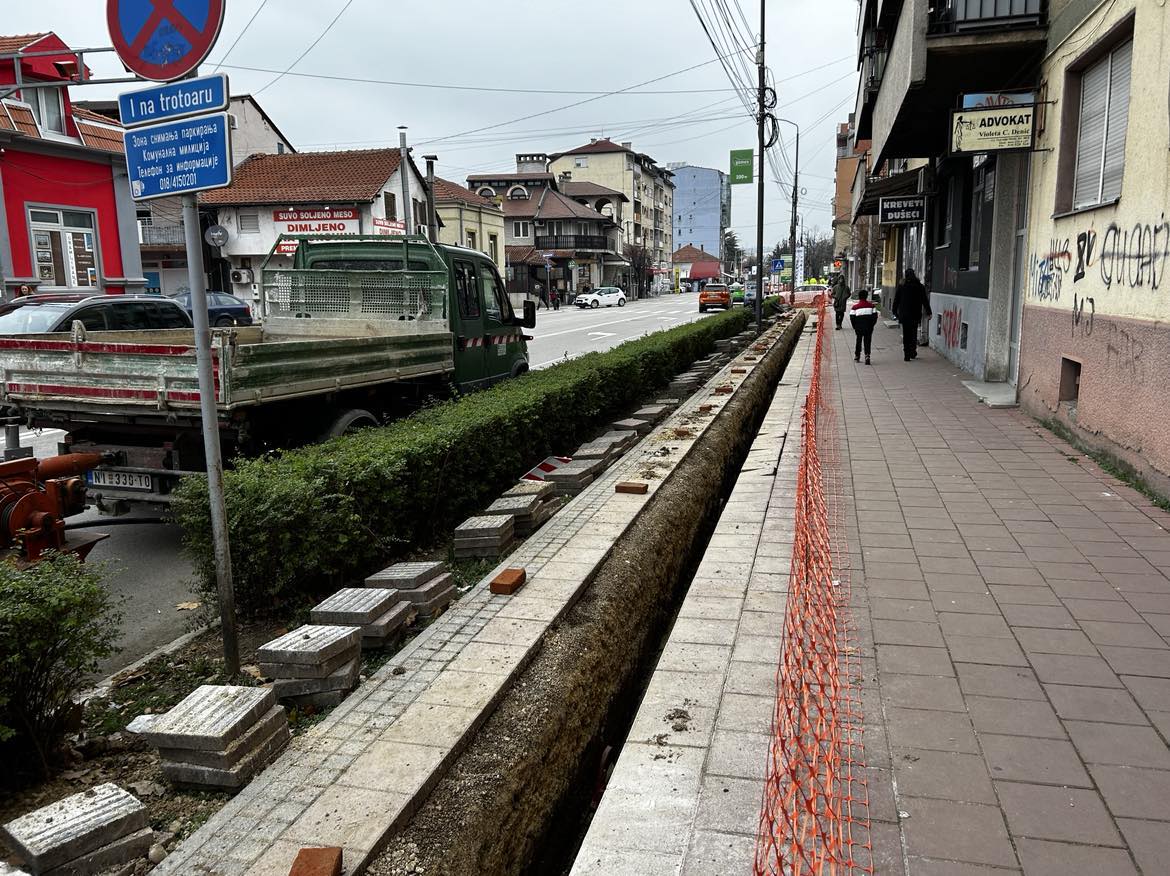 Novi optički kablovi, stari problemi - Nišlije se žale na raskopane ulice - Društvo - Južne vesti