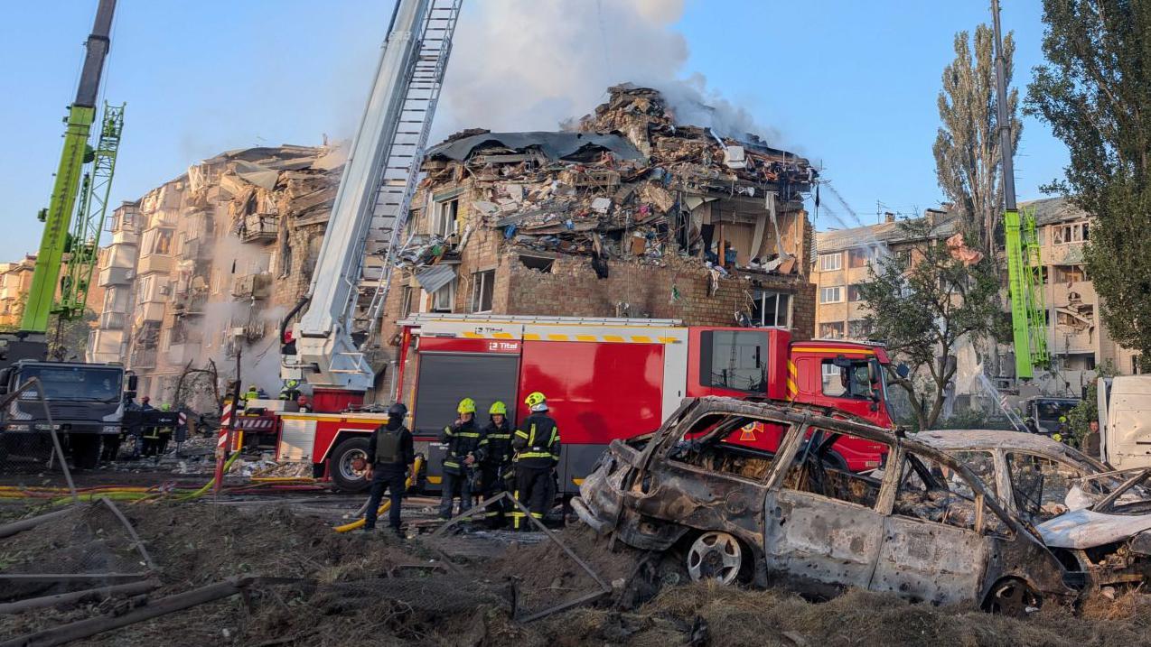 Veliki ruski napad na Kijev: Najmanje osam mrtvih, više od 40 ranjenih - BBC News na srpskom ...